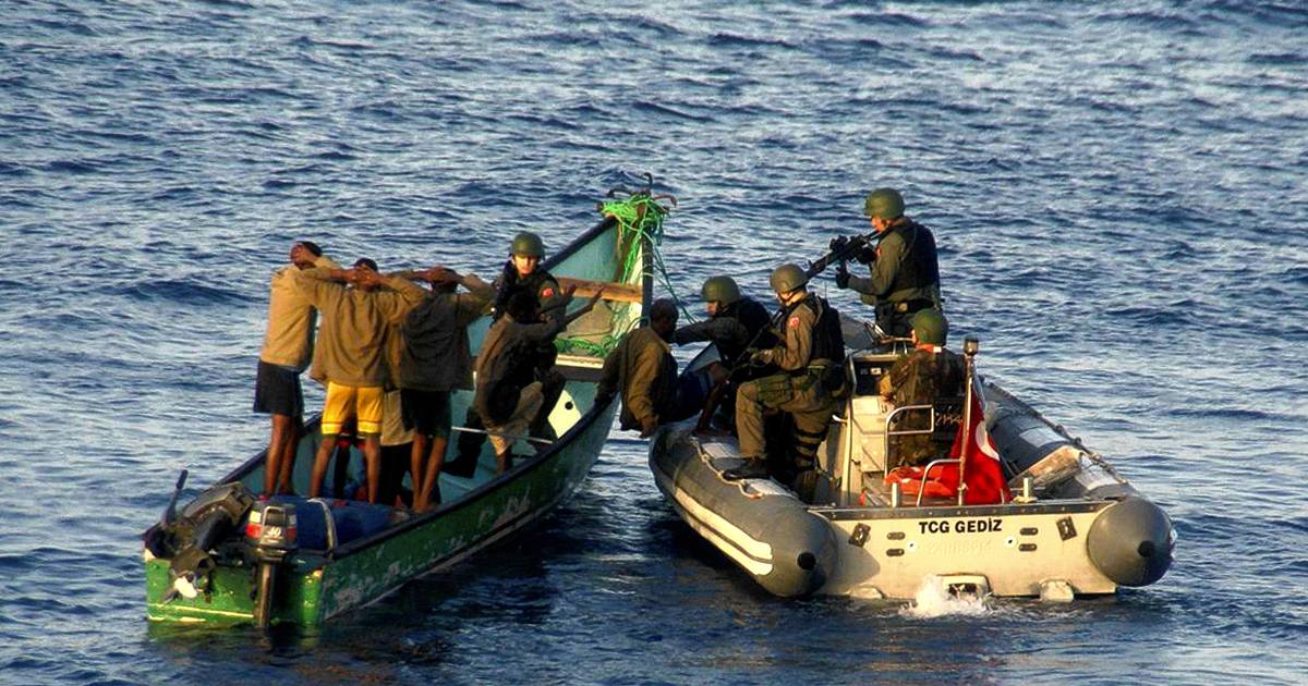 Flådeskib sejlet mod Somalia efter melding om formodet piratangreb ...