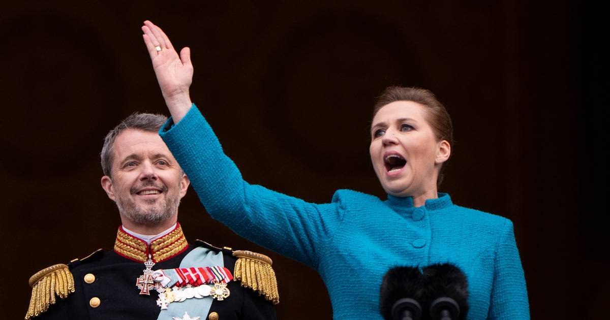 Tronskifte-tv var en uges ukritisk reklame for kongehuset