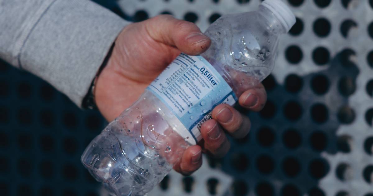 »Hvis du finder en flaske, der er kuglerund og buler udad, er der kun ...