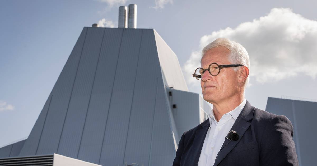 Mads Nipper er ude af orkanen og har rebet sejlene: »Vi føler os bedre ...