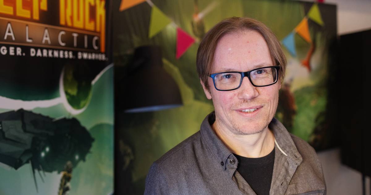 Først var han en misundelig gæst: »En time efter ringede de og ville ...