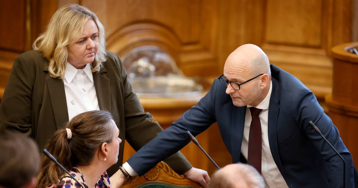 Længe er der blevet hvisket om Papes mulige efterfølger: Øjnene er ...