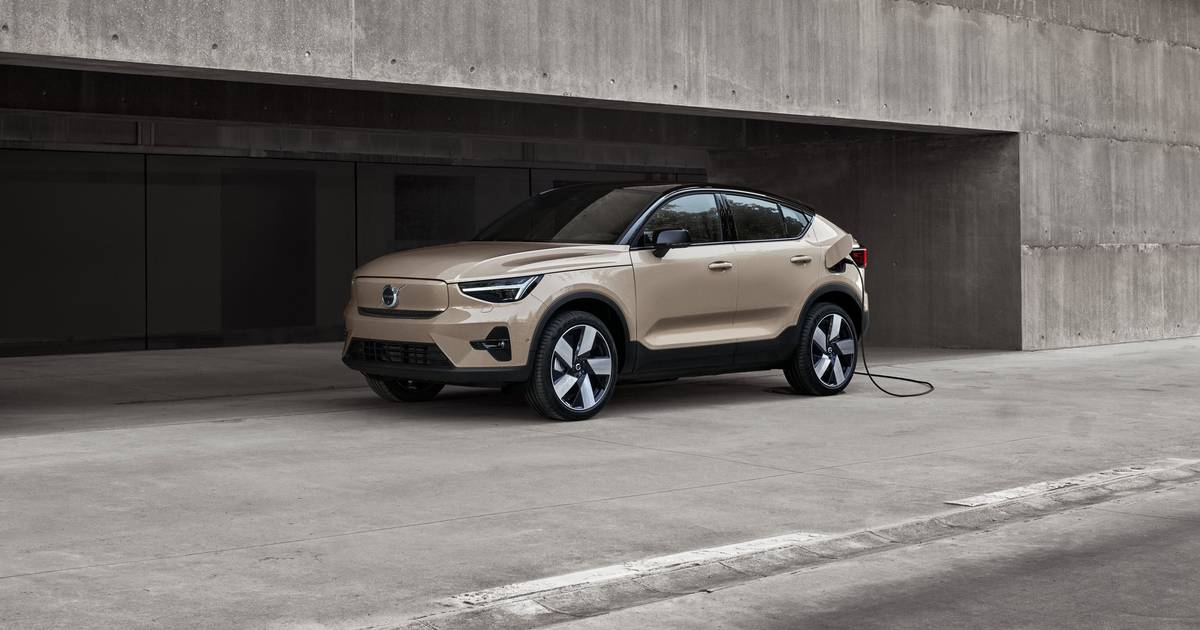 Nu sænker Volvo priserne og lancerer særlig basismodel - Jyllands-Posten