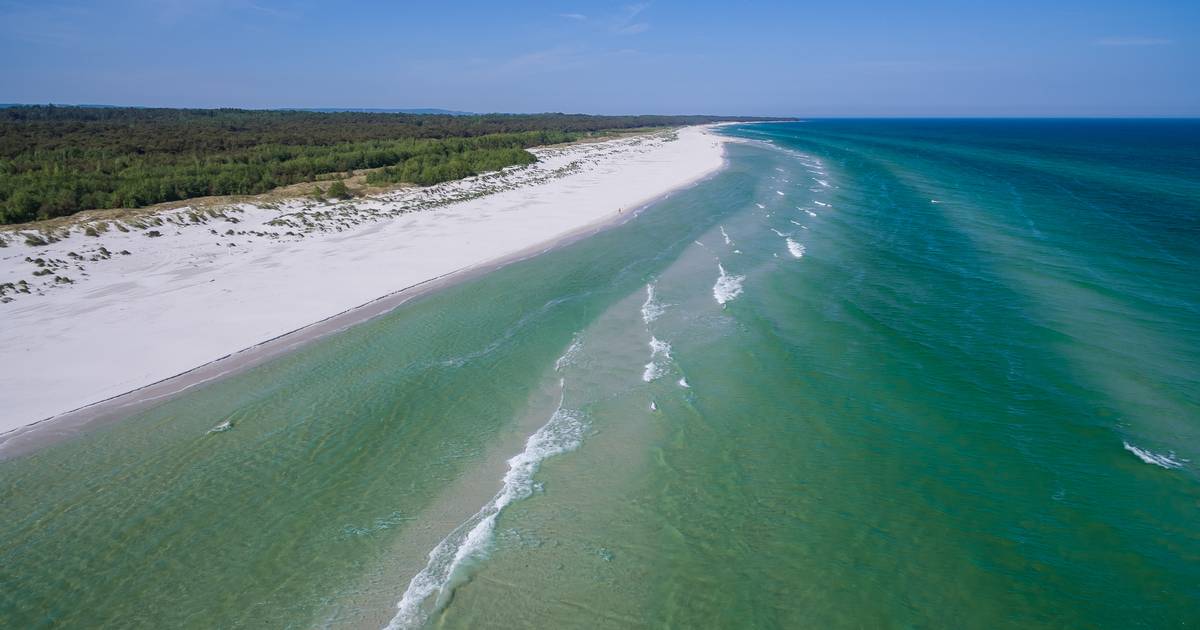 En enkelt dansk strand sniger sig ind på ny liste over Europas 50 ...