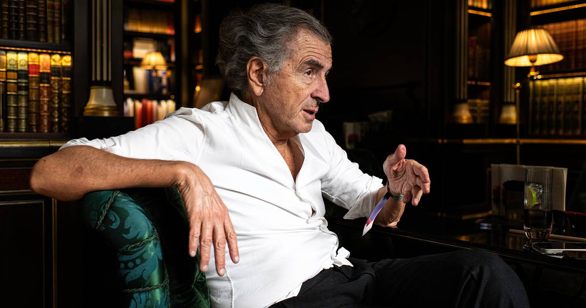 Verdensberømt fransk filosof har svært ved at finde lyset - Jyllands-Posten