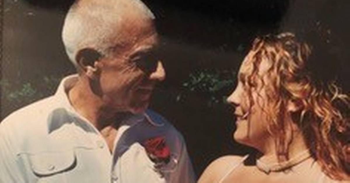 Elaine indledte en affære med en mand på sine forældres alder. Det blev ...