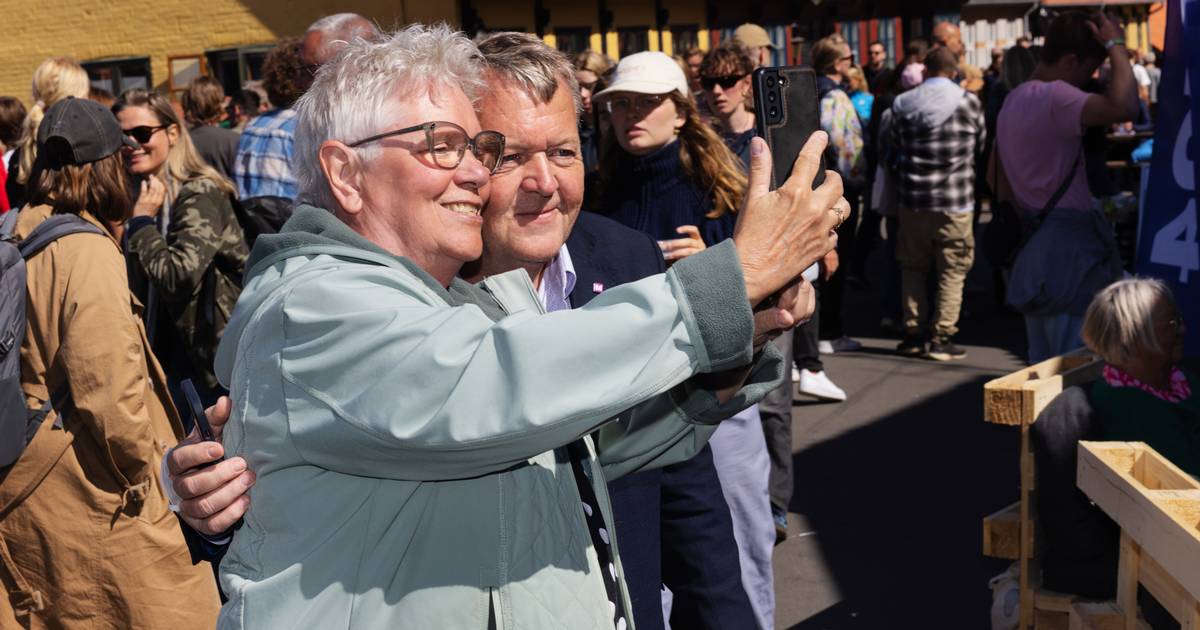 Løkke drejer en kvinde mod solen. 27 selfies senere fortæller han om ...