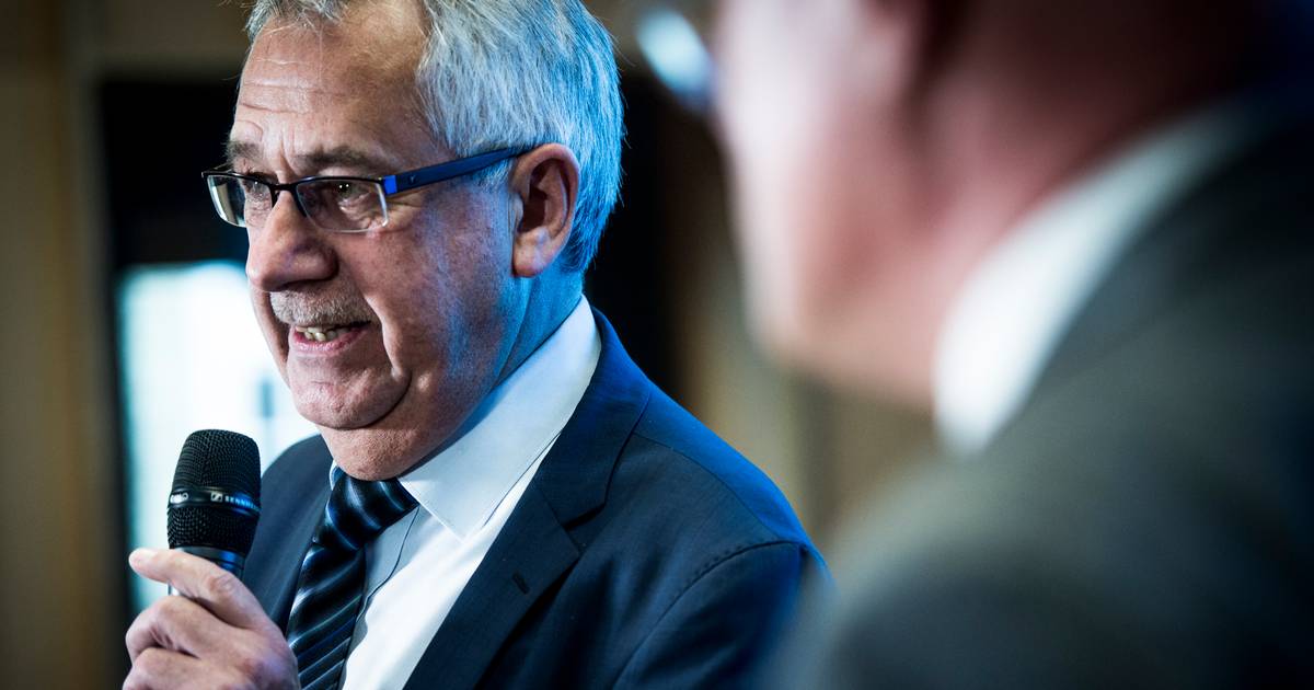 Efter 30 år i Folketinget genopstiller Venstre-politiker ikke ...