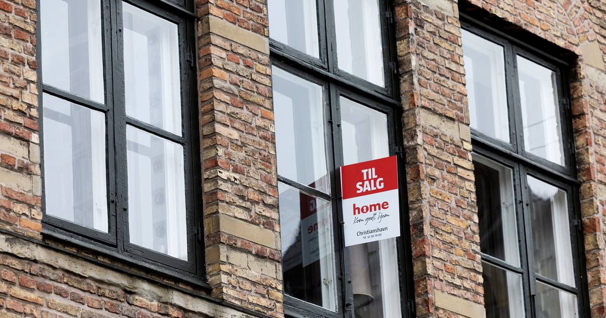 Til salg-skilte skyder op: »Det lægger låg på prisstigningerne« - Finans