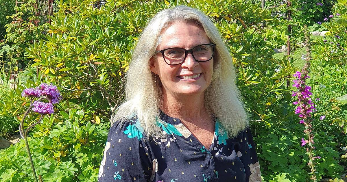 Hendes have blomstrer fra marts til november - og så undgår hun at klippe hæk med smart hack ...