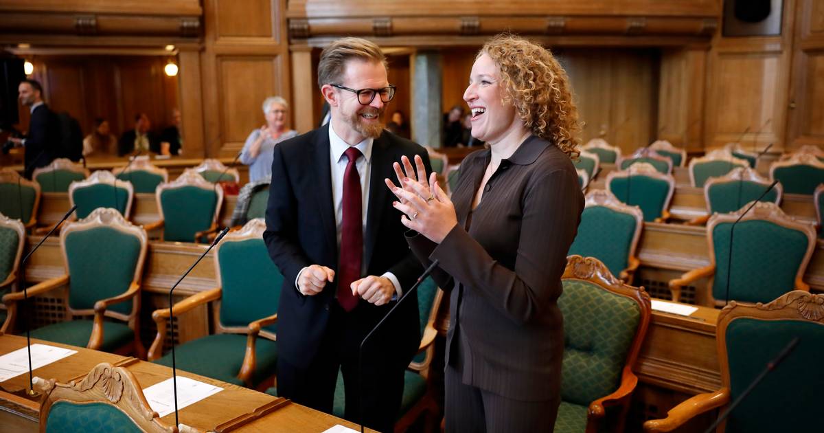 S-toppen erkender: »Det er ikke imponerende« - Jyllands-Posten