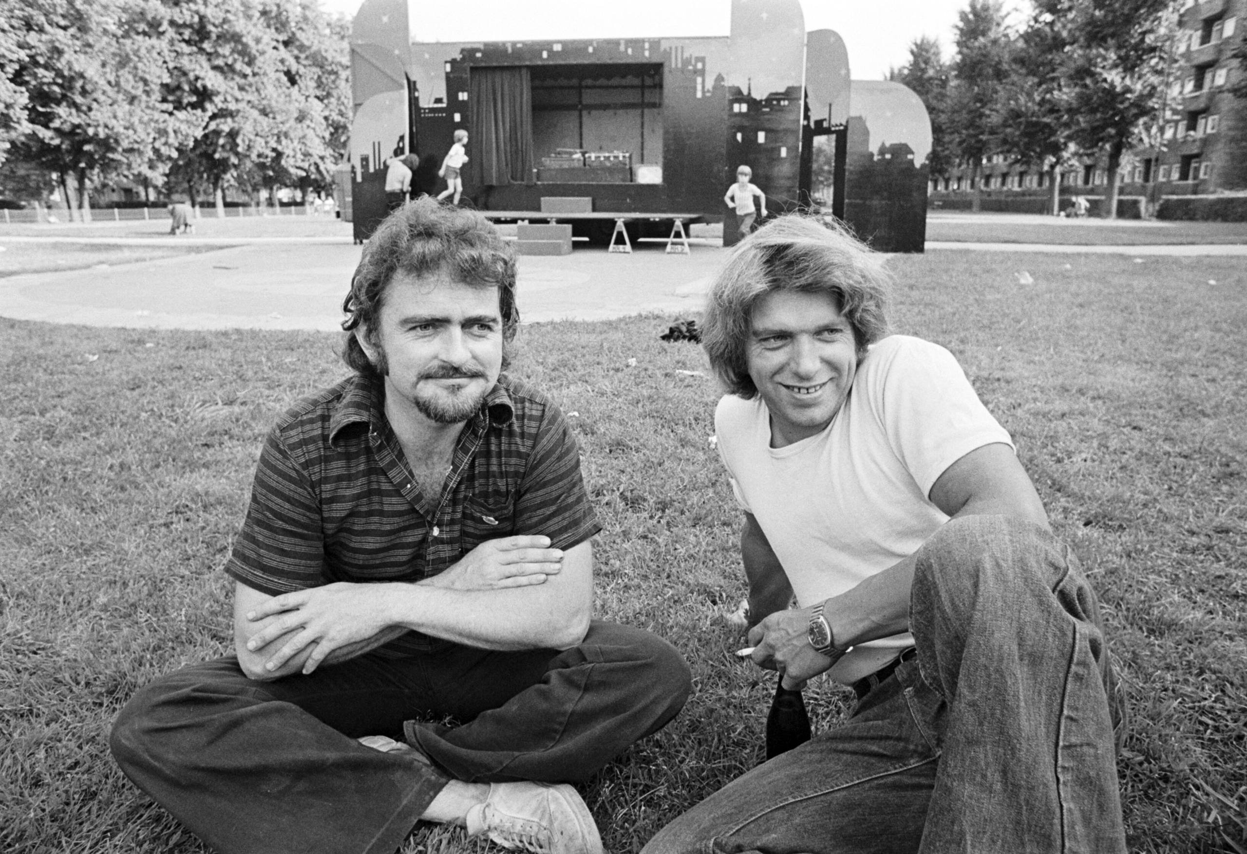 Multikunstner, filmmand og gøgler Erik Clausen er død - Jyllands-Posten