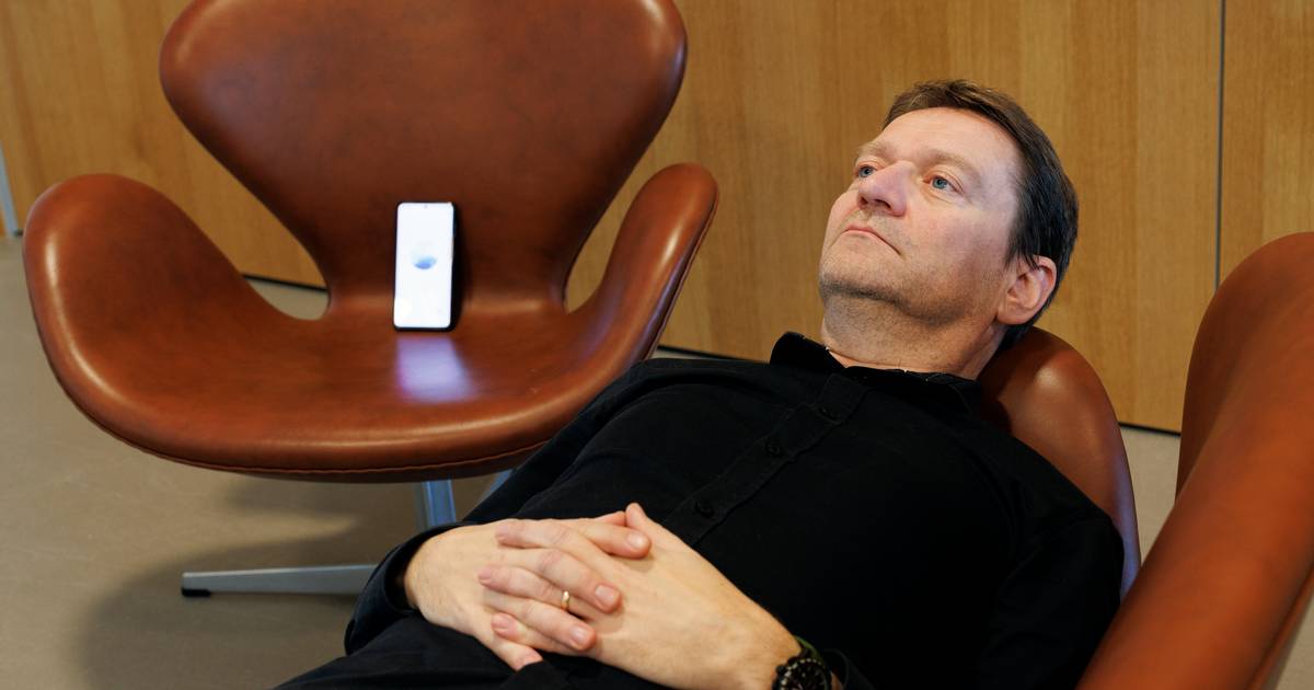 Først døde min mor. Så døde min far. Jeg gik til psykolog hos kunstig ...