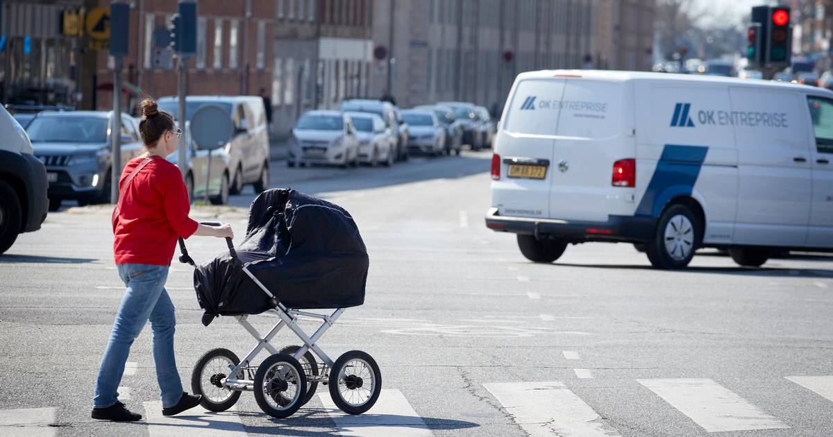 Mod forventning har danskere kurs mod færre børn i år end i 2023 ...
