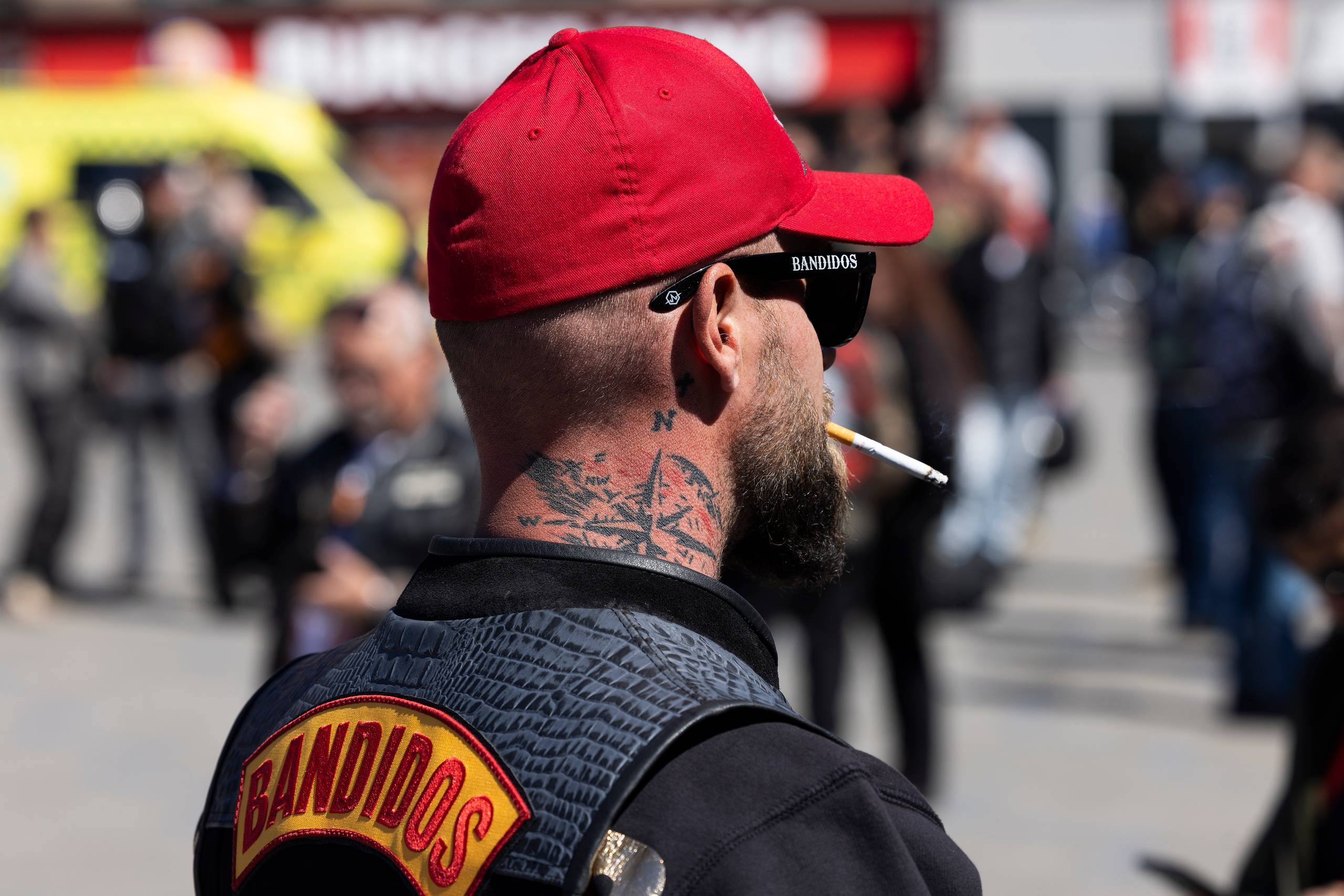 Fire mænd er tiltalt for videreførsel af Bandidos - Jyllands-Posten