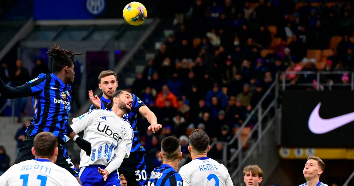 Inter laver fire på stribe og haler ind på førerhold - Jyllands-Posten