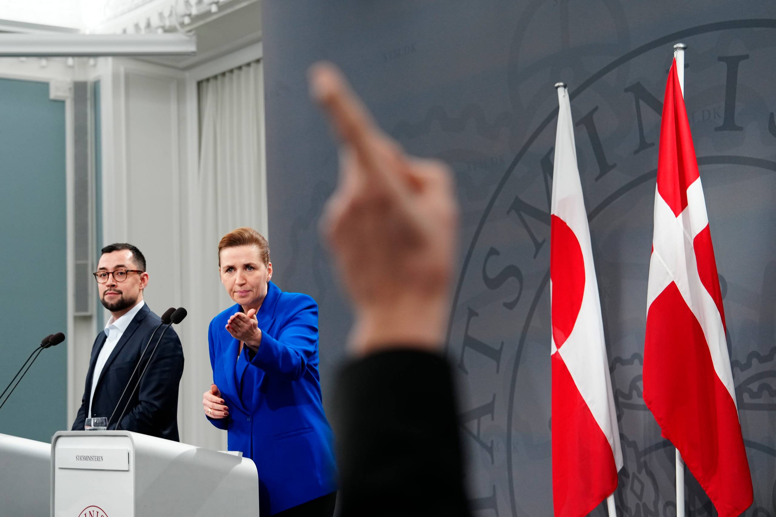 »Vi elsker dig så meget« siger grønlændere til Trump i ny video fra den ...
