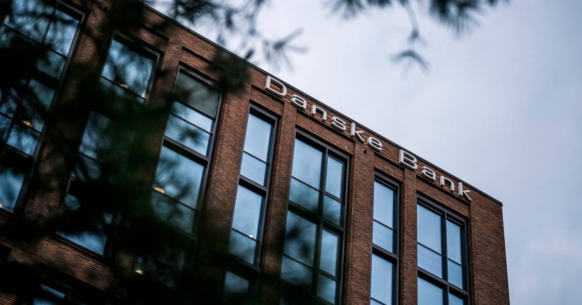 Mens konkurrenterne har tilbagegang: Danske Bank bryder trenden og går frem - Jyllands-Posten