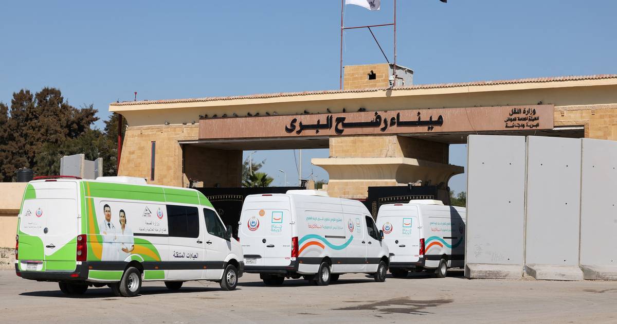 Syge og sårede rejser ind i Egypten efter åbning af Gaza-grænse ...