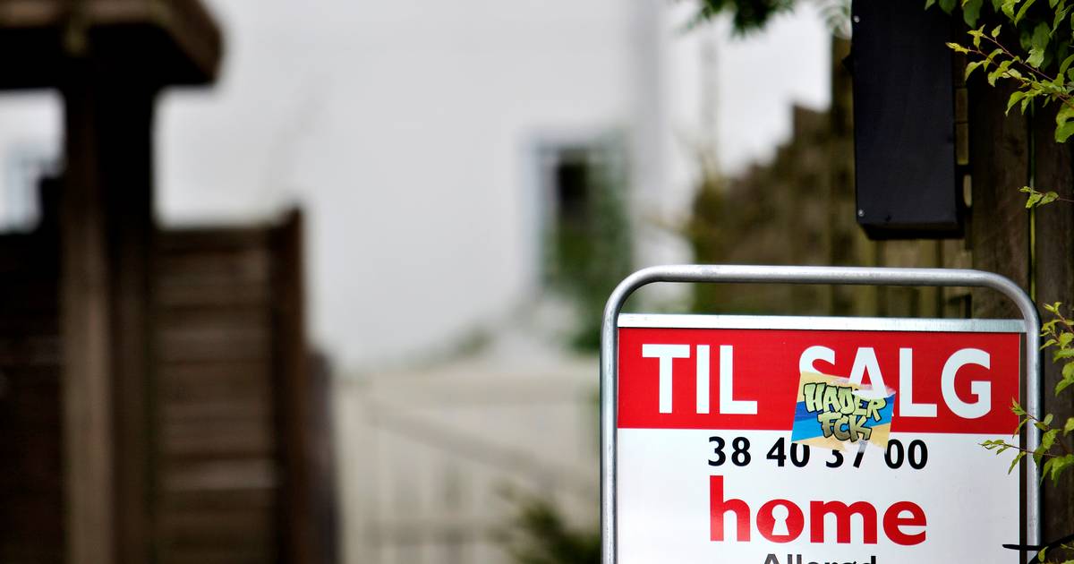 Færre til salg skilte: Falder for femte måned i træk - Jyllands-Posten