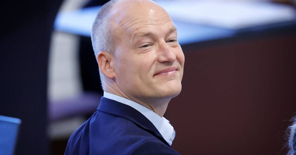 Dragsted kommer med slet skjult opfordring til S-politiker om at få sig nogle nosser - Jyllands ...