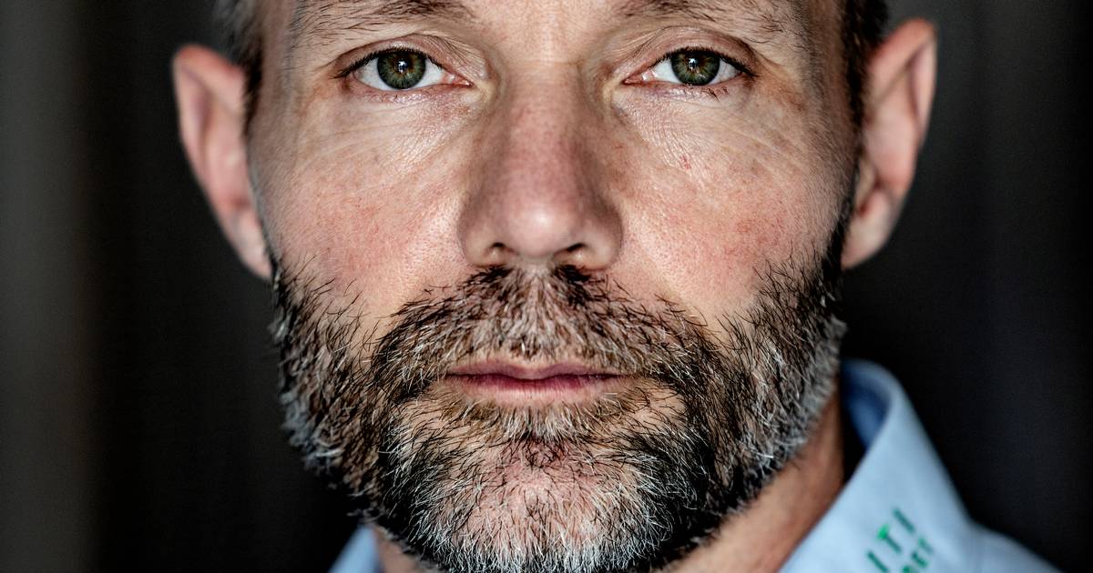 Uroen stiger, når presset udefra bliver tungere - Jyllands-Posten