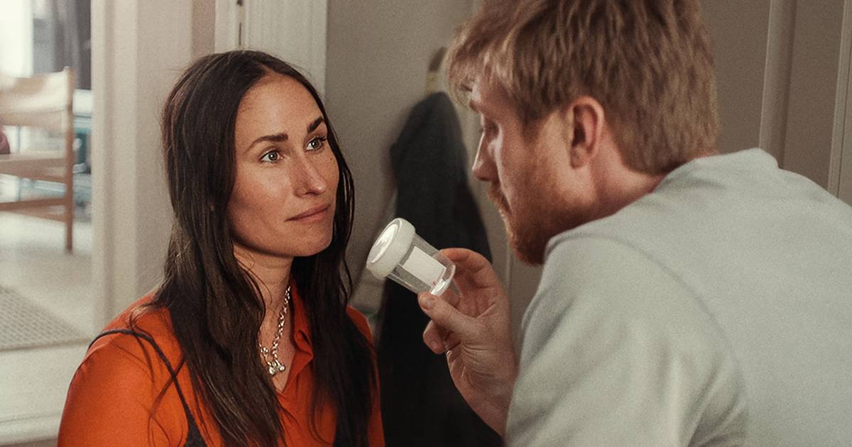 Stor dansk roman er blevet til en medrivende film om kærlighed og identitetskrise - Jyllands-Posten