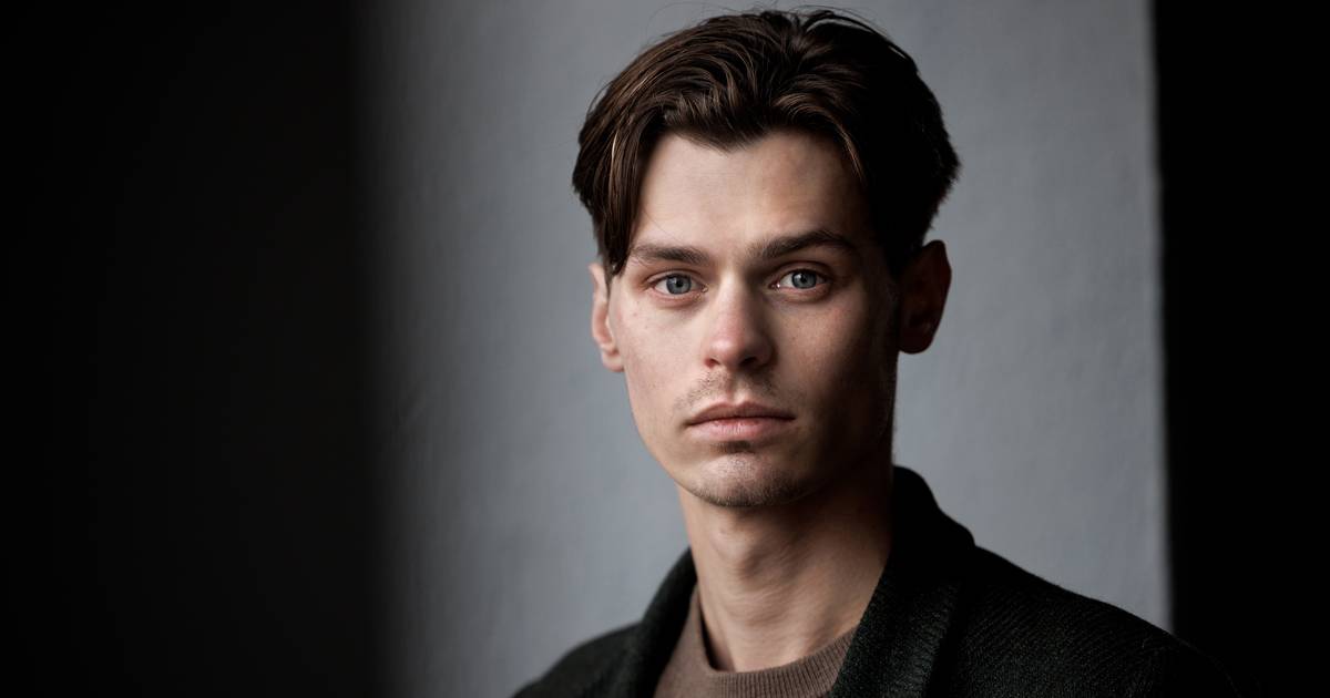 Han smiler over sin mor og en gammel samtale: »Hun har stadig lidt ondt ...