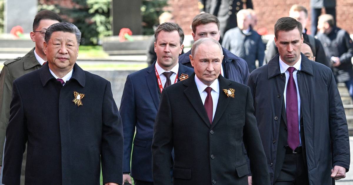 Putin fejrer 80-året for sejren over Nazityskland med Kinas præsident - Jyllands-Posten