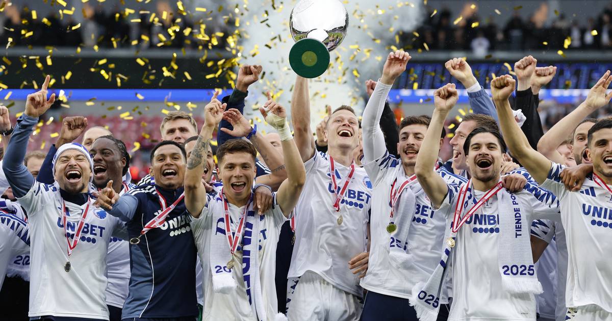 Og sådan sluttede en festlig dag i dansk fodbold - Jyllands-Posten