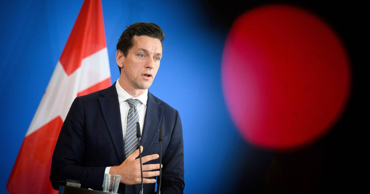 Minister jubler over asyltal – men det seneste tal går den forkerte vej ...
