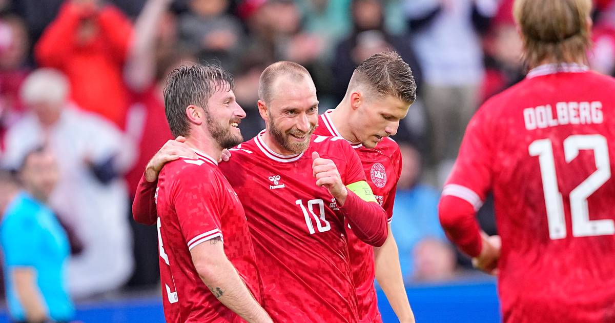 Tirsdag aften kunne landstræneren selv have stået en back - Jyllands-Posten