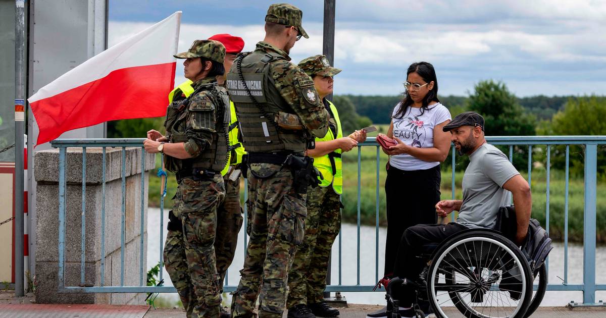 Grænsekontrol spreder sig med stor hast og truer borgernes ret til frie ...
