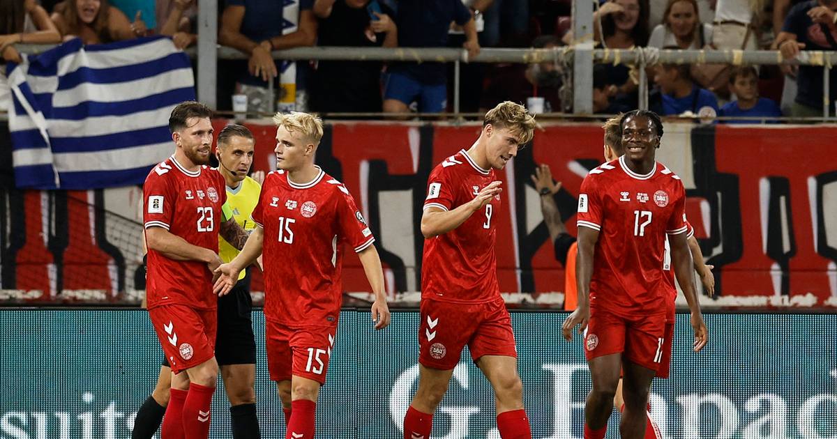 Kan man lave en computergenereret midtbanespiller? Det danske landshold ...