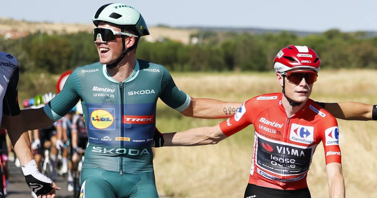 Vingegaard er glad for alternativ fejring på parkeringsplads - Jyllands ...