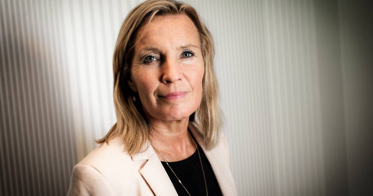 Konservativ var første kvindelige udenrigsminister - Jyllands-Posten