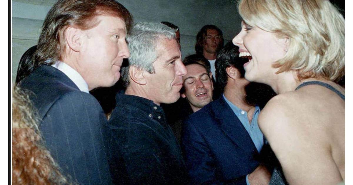 Trump om billeder med Epstein: Det er ikke et stort problem - Jyllands ...