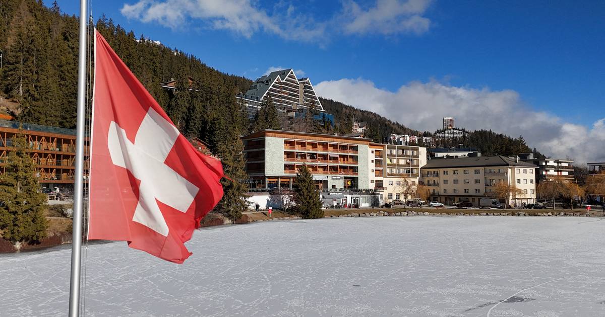 To barbestyrere efterforskes efter schweizisk nytårsbrand - Jyllands-Posten