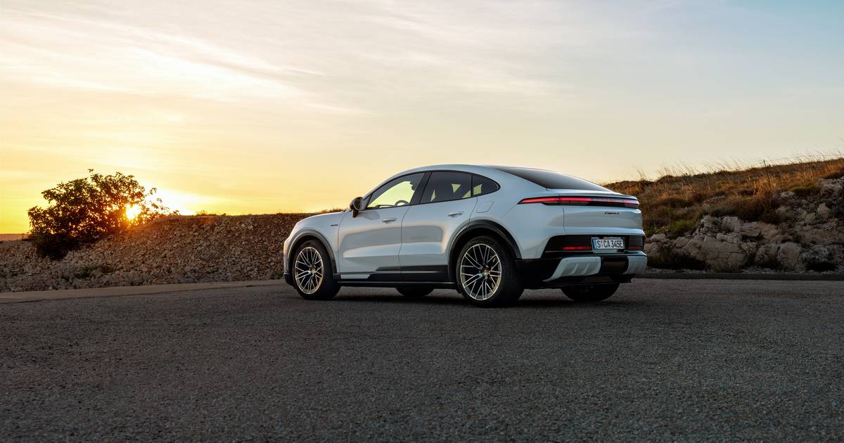 Kritikken hagler ned over nyt Porsche-design - Jyllands-Posten