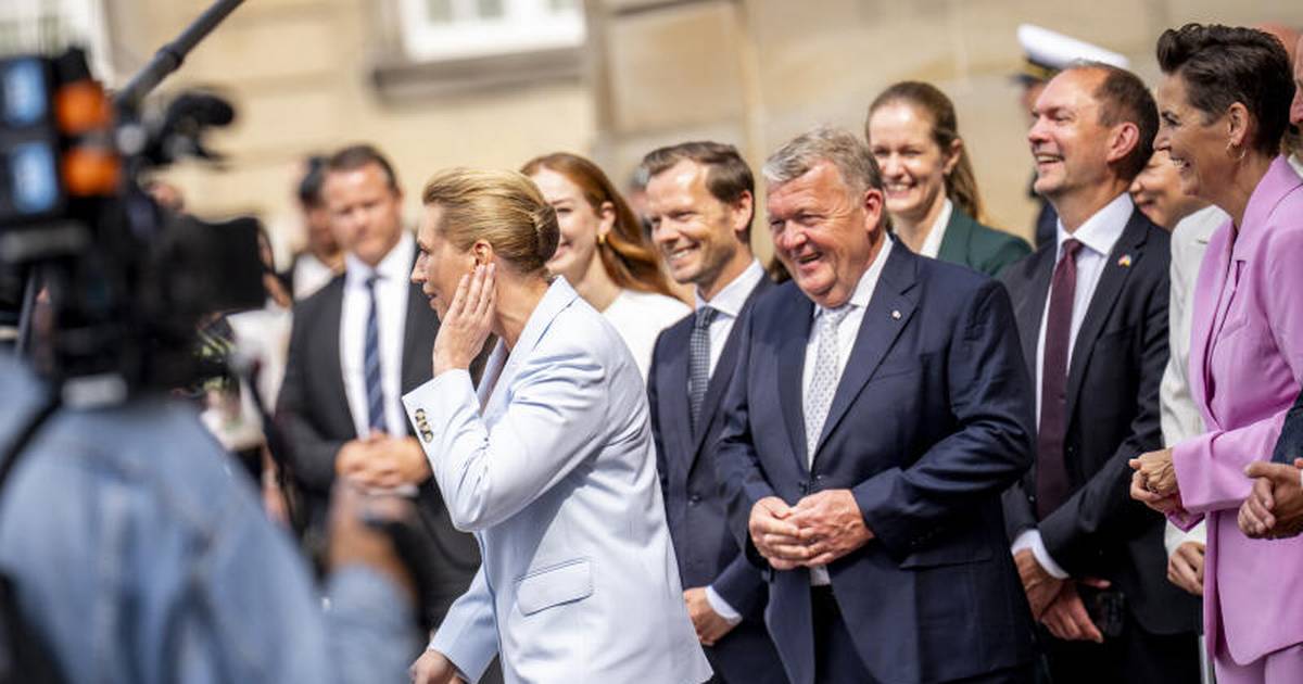 Mette Frederiksen har smidt uventet bombe i sit eget parti - Jyllands ...