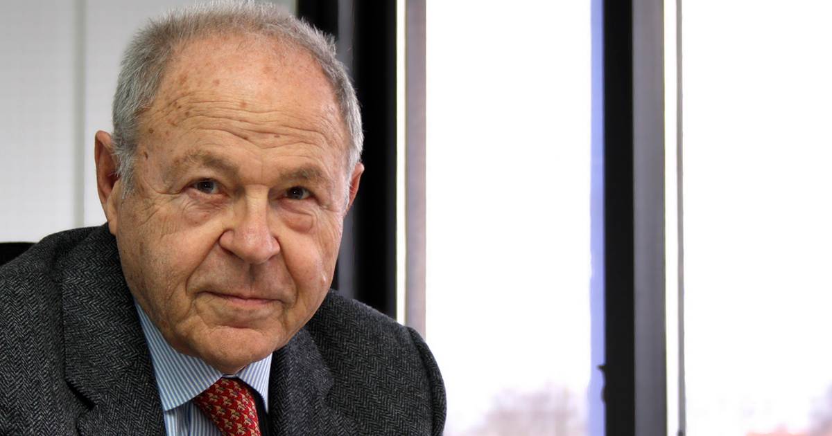 Hård kritik i Foss-affære