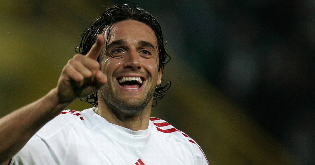 Luca Toni vil ikke sidde på Bayerns bænk - Jyllands-Posten