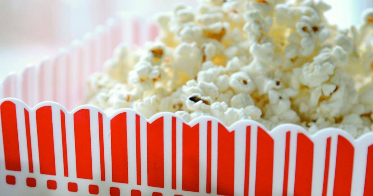 Et bæger popcorn feder som tre burgere - Jyllands-Posten