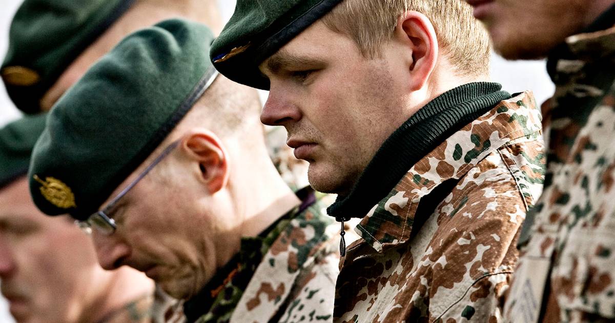 To soldater såret i Afghanistan - Jyllands-Posten