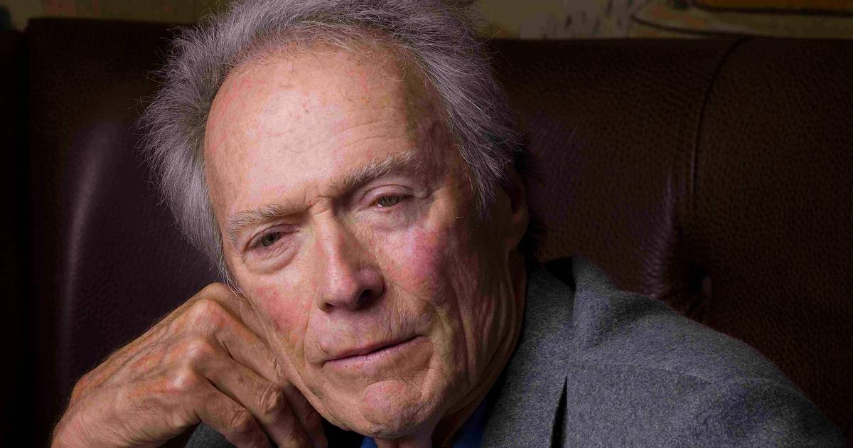 Ensom blandt mennesker - Jyllands-Posten