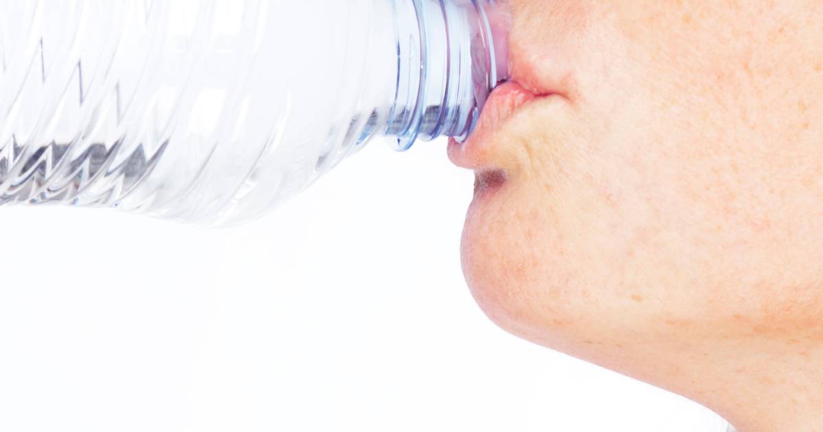 Vi drikker hysterisk meget vand