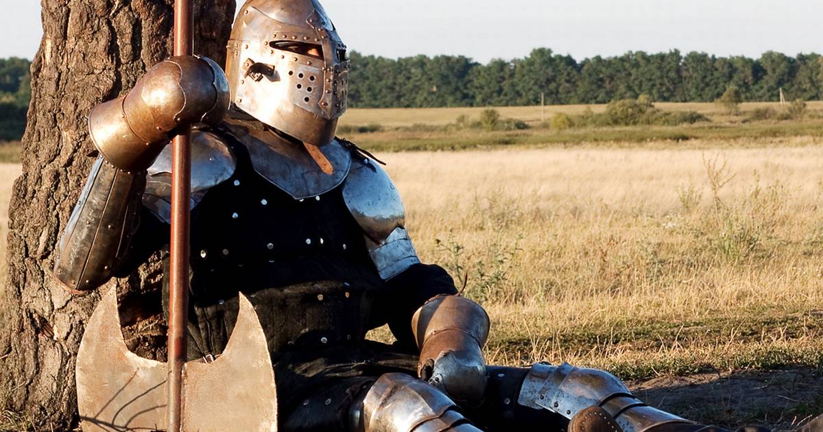 Rustning tappede riddernes kræfter - Jyllands-Posten