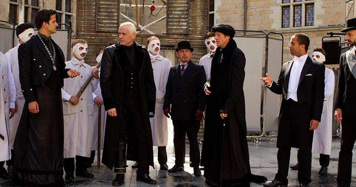 Propeller: Richard III (Hamletscenen, Kronborg) - Jyllands-Posten