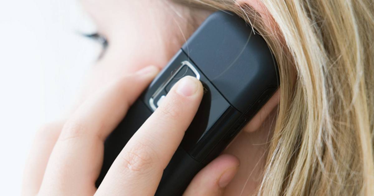 Mobiltelefoni kan give tinnitus - Jyllands-Posten