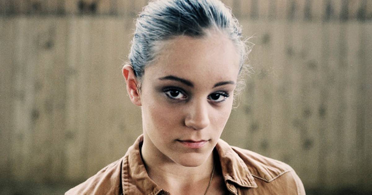 Abepigerne - Jyllands-Posten